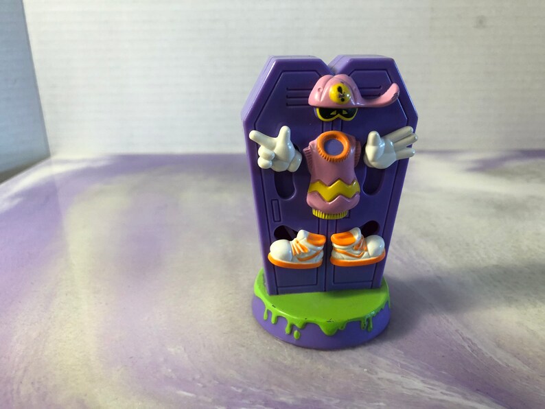 1991 Gravedale High Vampire Spinning Casket Toy NBC Rare - Etsy