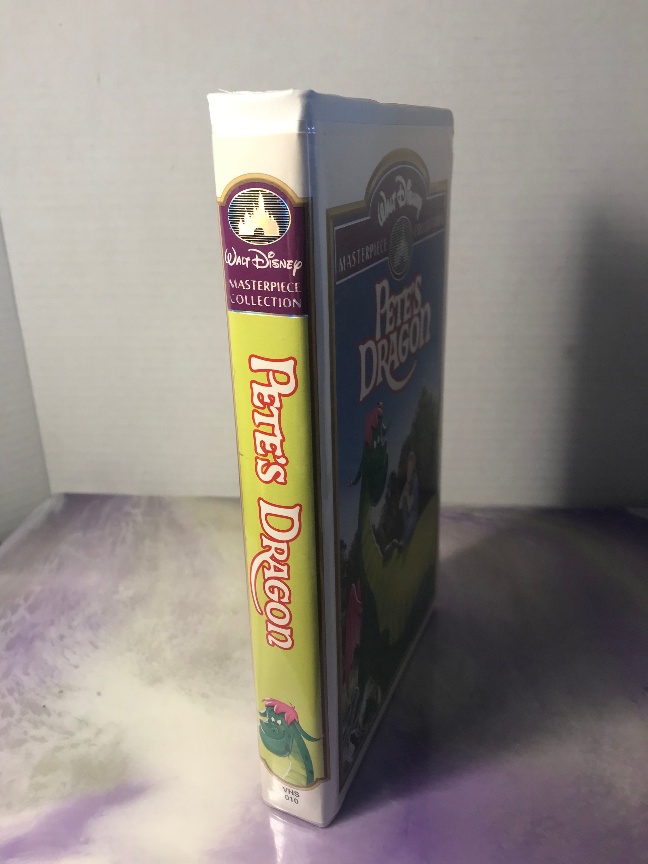 Walt Disney's Classic VHS - Pete's Dragon - Original Case - Cool Disney ...