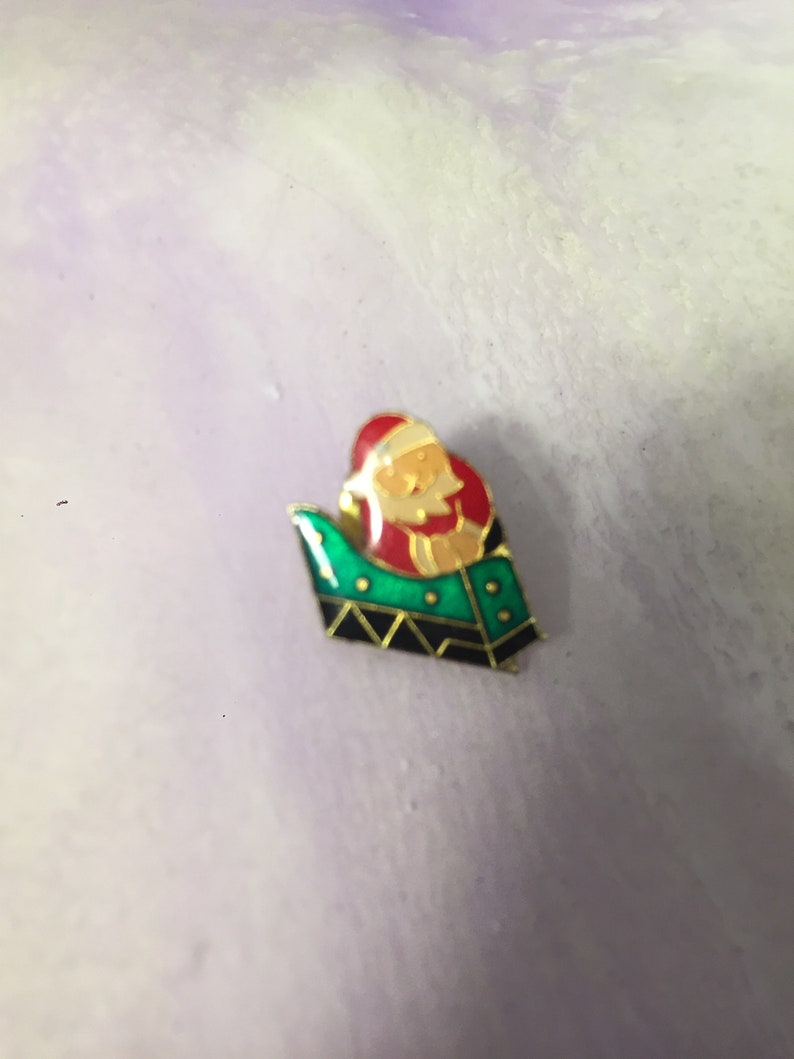 Vintage Christmas Santa Claus in Sleigh Lapel Pin Decoration - Etsy