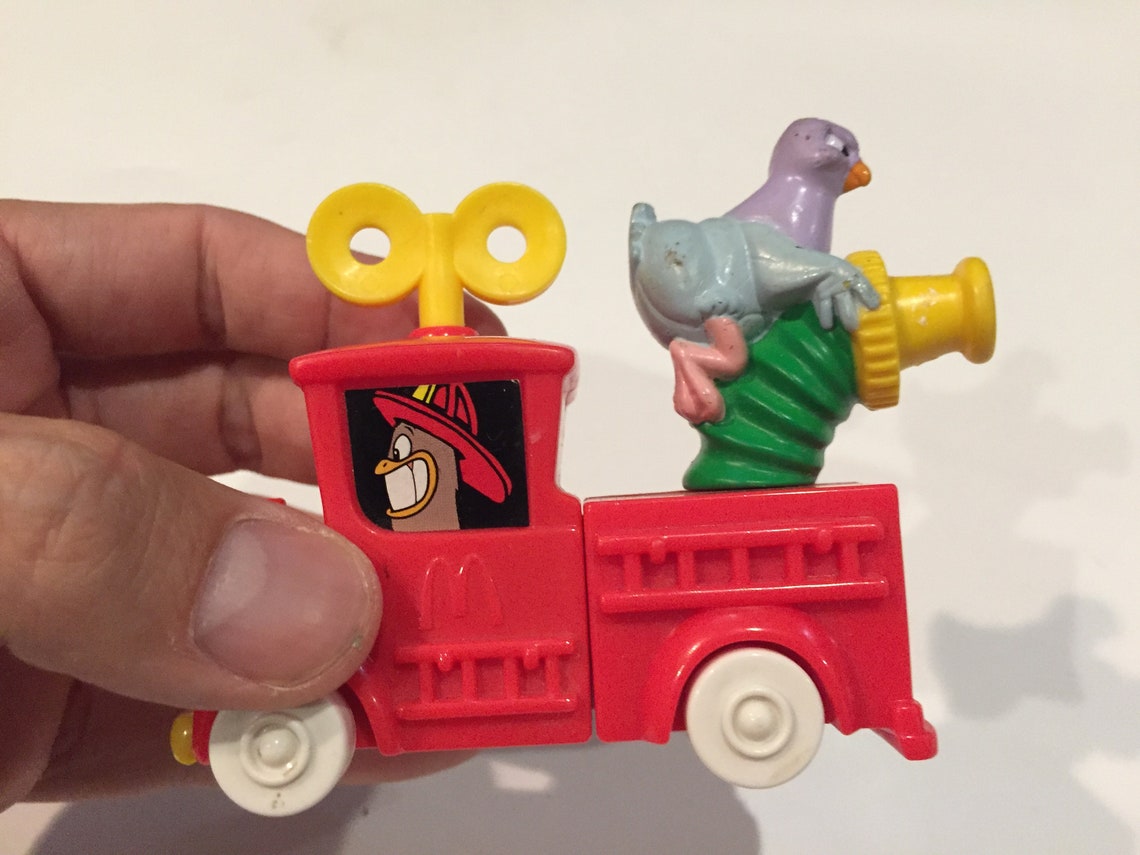 Vintage 1994 Disney Looney Tunes Goodfeathers Pigeons Mcdonald's Happy ...