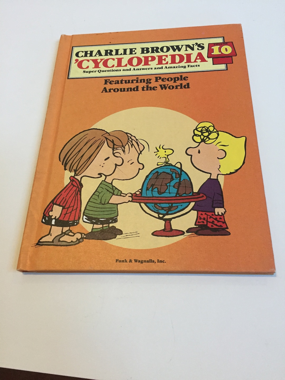 Vintage Charlie Brown Cyclopedia 1980s Charlie Brown Encyclopedia ...