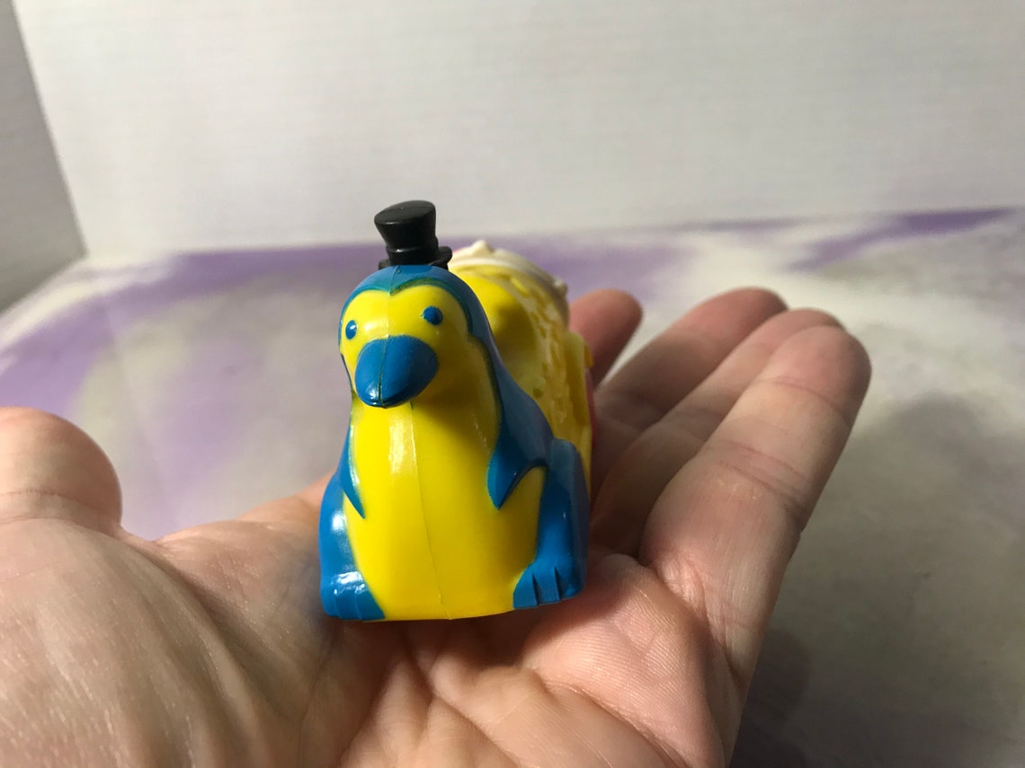 Penguin Duck Mobile Batman Returns Happy Meal Toys Penguin Mcdonald's ...