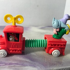 Vintage 1994 Disney Looney Tunes Goodfeathers Pigeons Mcdonald's Happy ...