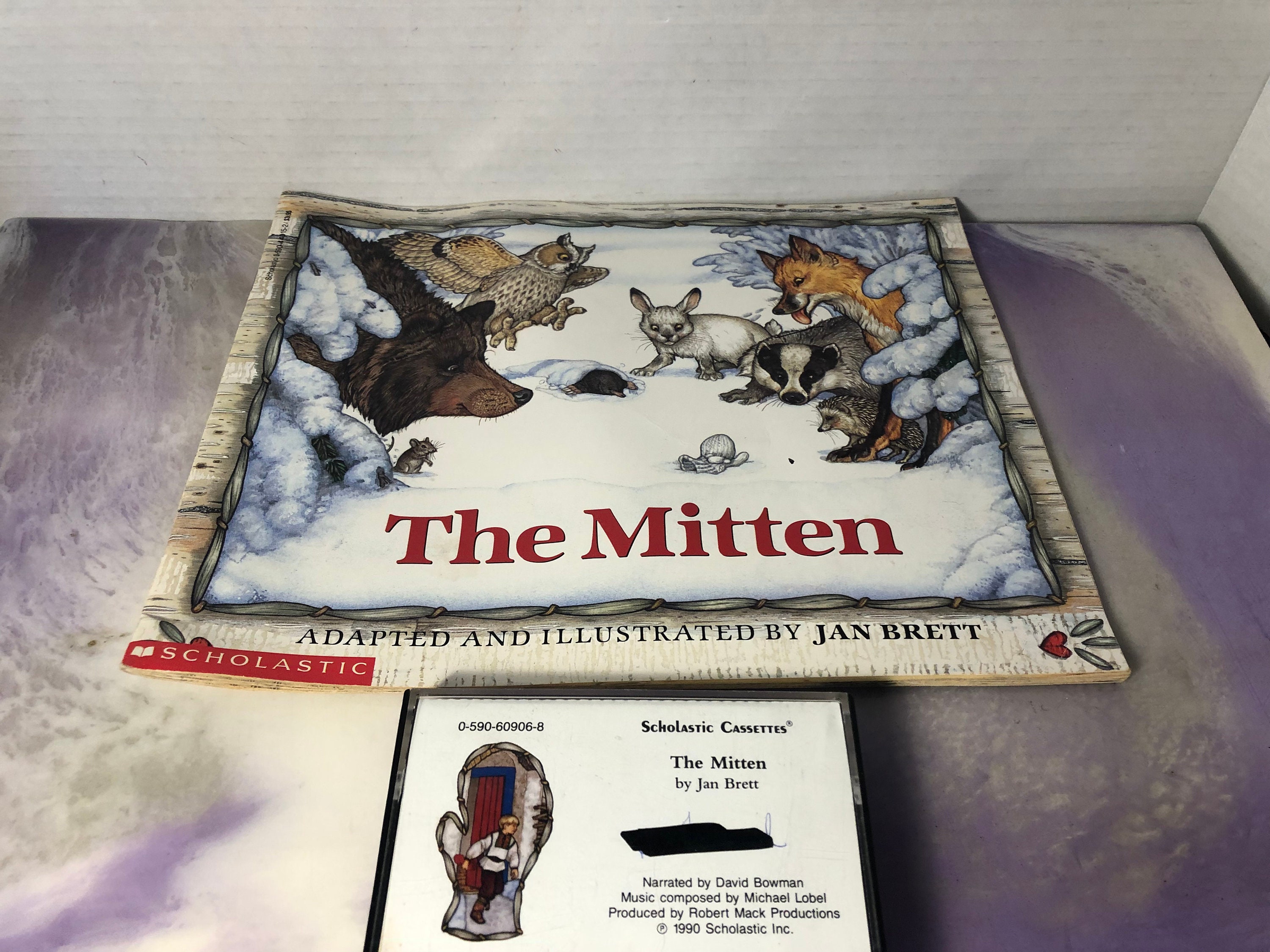 The Mitten By Jan Brett Illustrations