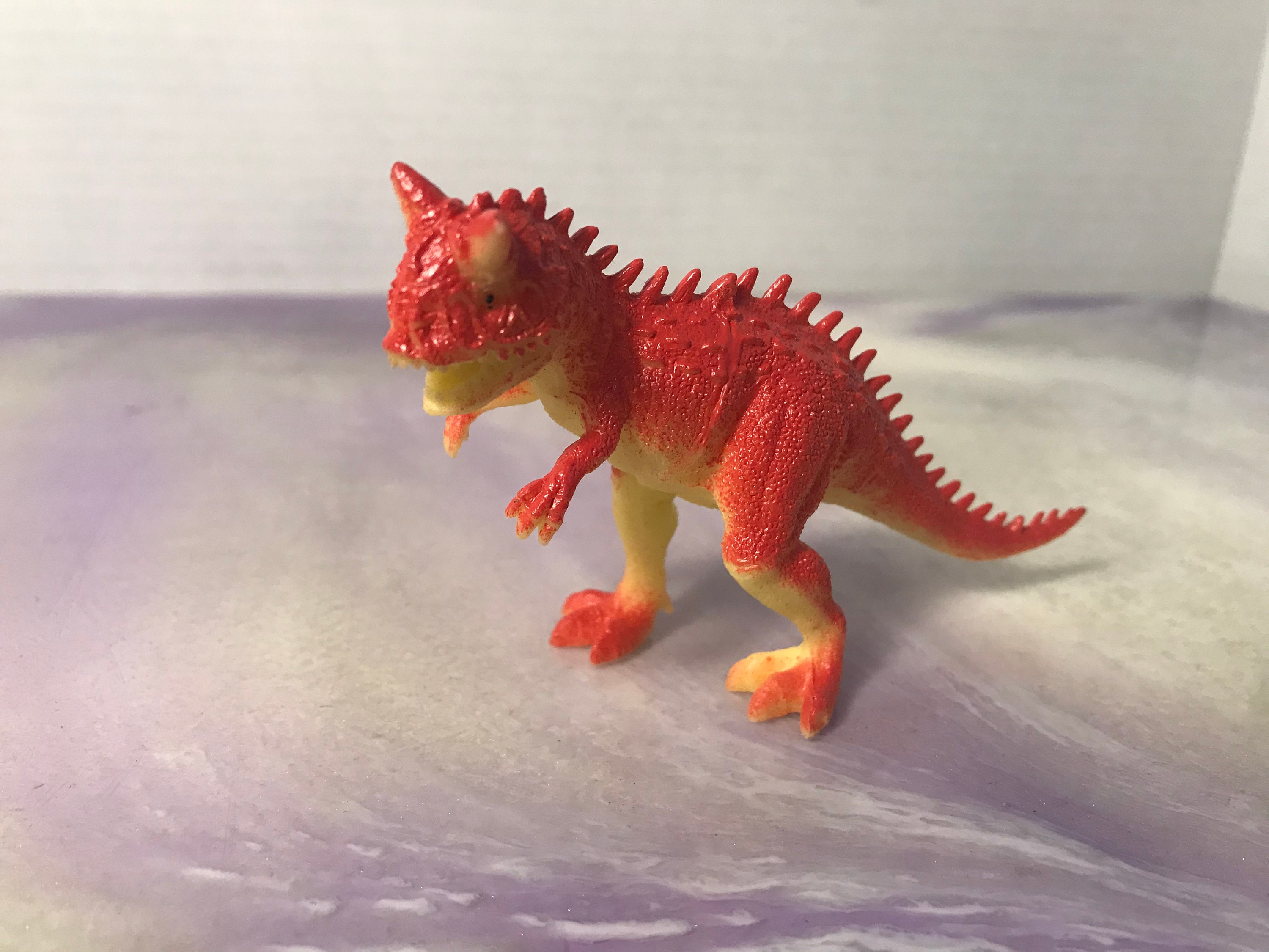 Vintage amarillo y rojo CARNOTAURUS PVC Pastel Topper / Figura - Etsy ...