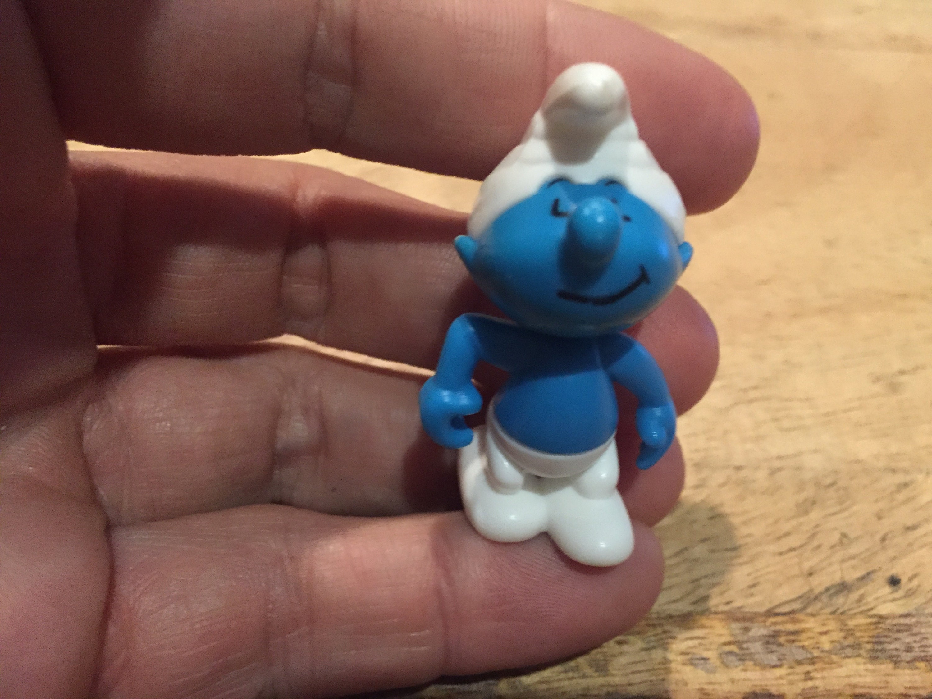 Food & Beverage Kinder Surprise Series Smurfs Ribbon 15 Figures Candy ...
