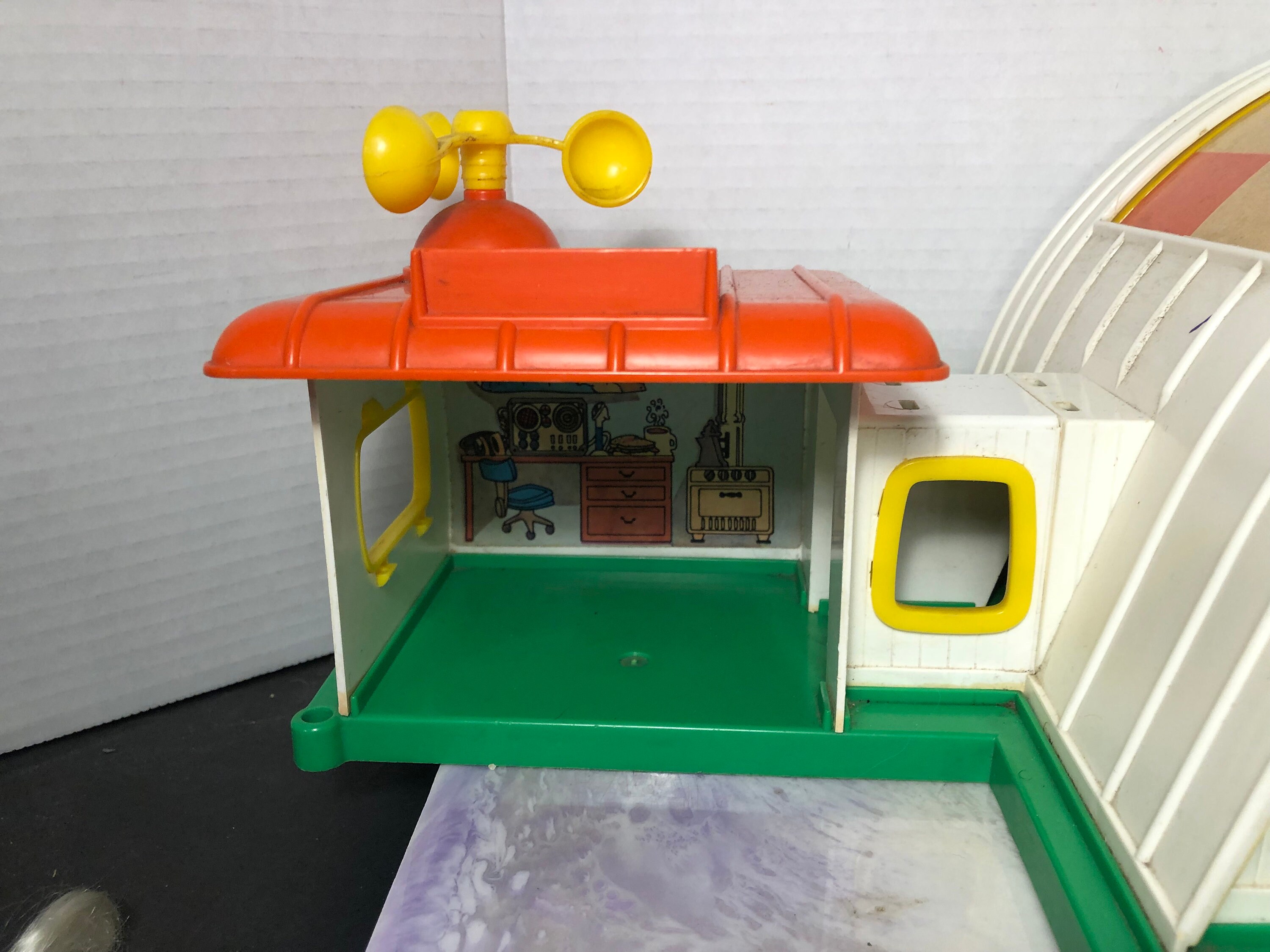 Vintage 1974 Hasbro Weeble Wobbles WEEBLEVILLE Airport Playset - Etsy