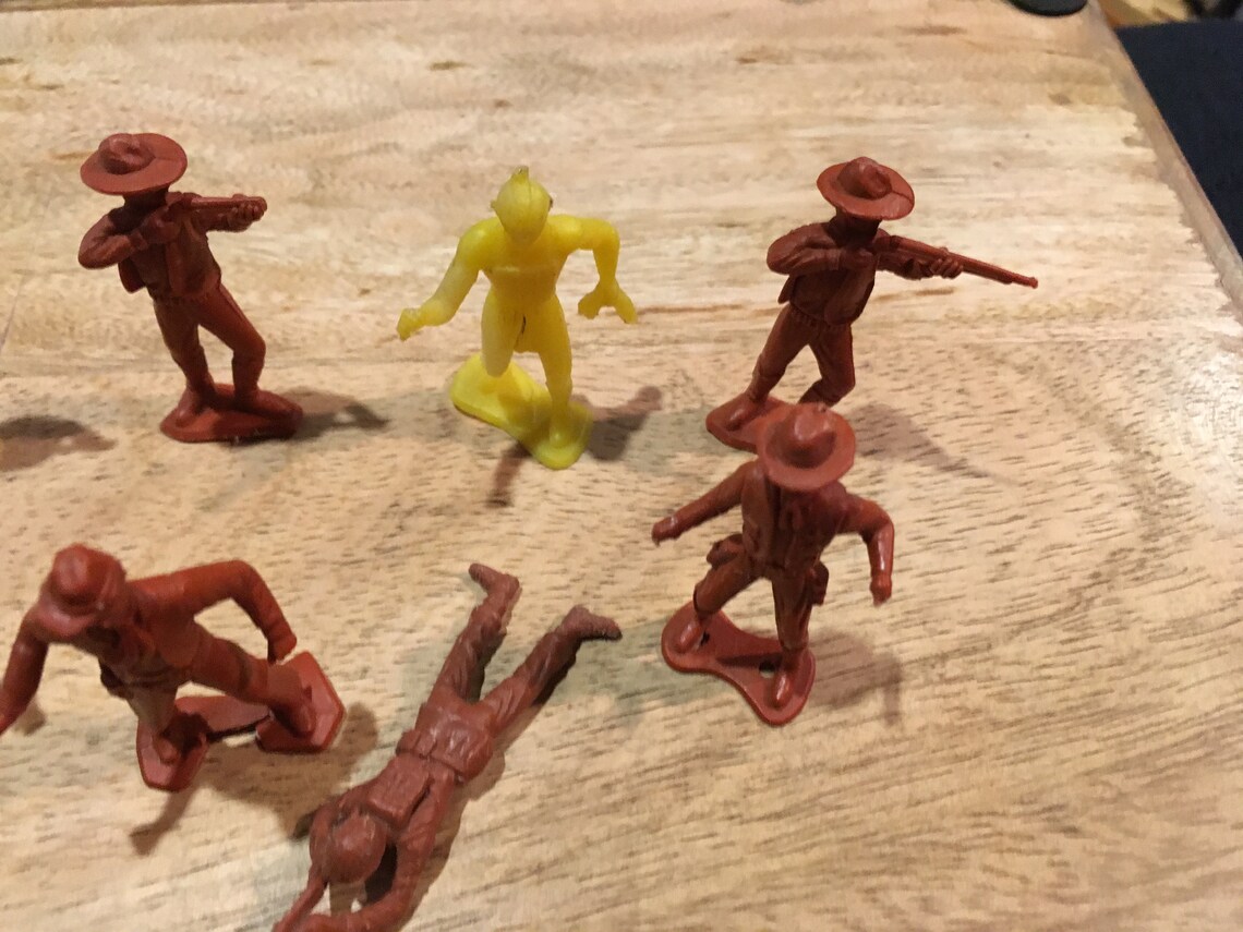 Vintage Lot of 13 Marx Cowboys and Indians Toy Red Yellow Blue | Etsy