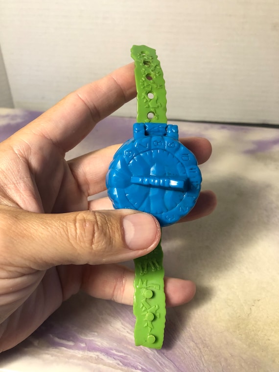 Vintage Wendys Kids Meal Club Cave Sundial Toy Vintage 1996 - Etsy