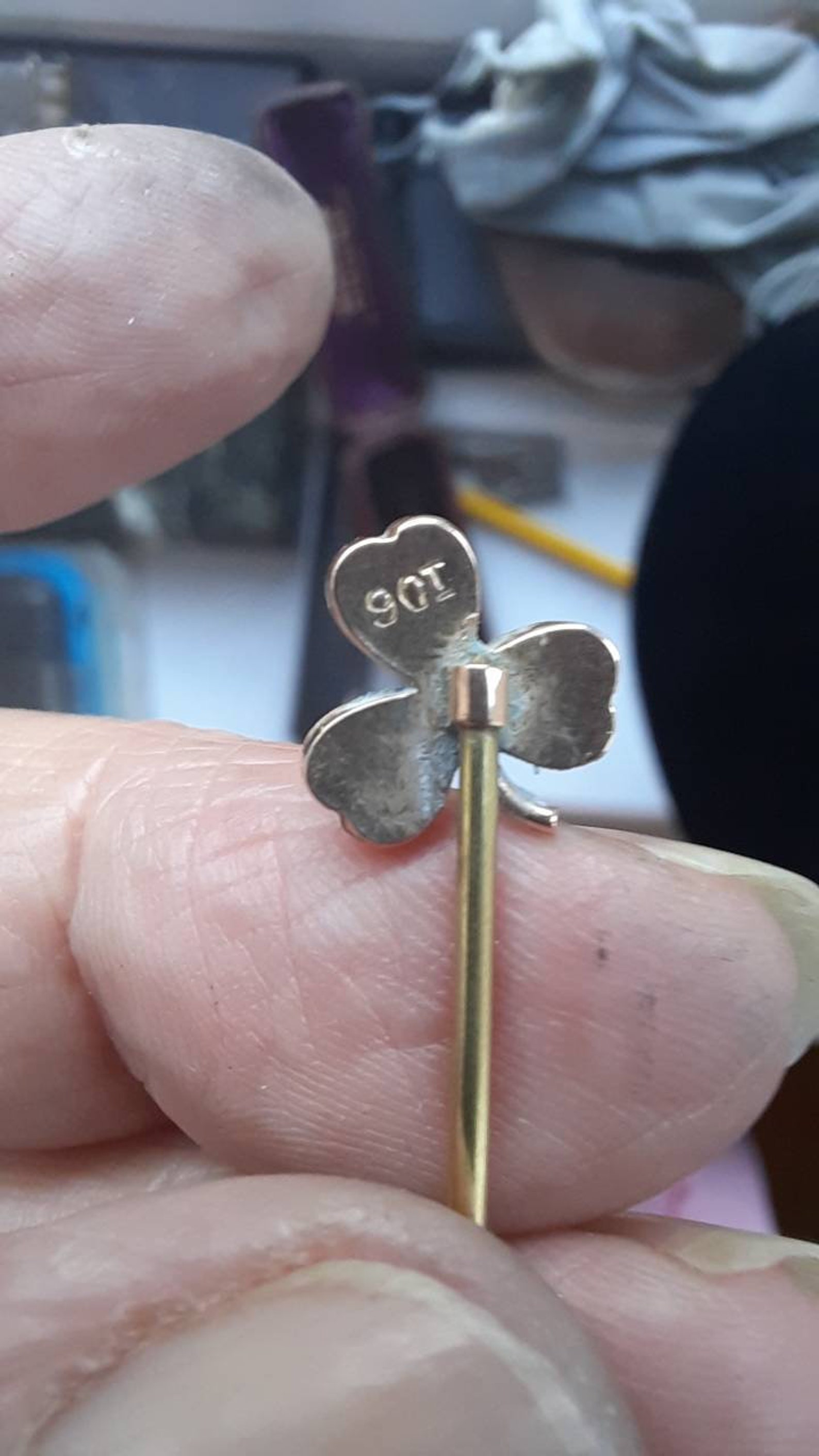 9ct Gold Conemara Marble Clover Stick Pin - Etsy UK