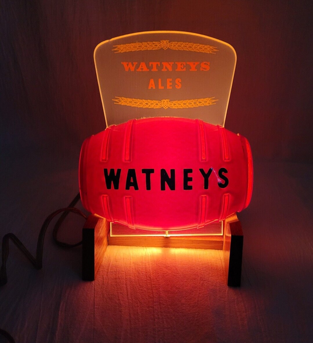 Watneys Ales Barrel Keg Lamp Vintage UK Beer Bar Top Light ...