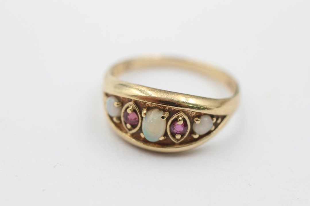 Vintage Gypsy Ring Set in 9 Carat Gold With3 Opals and 2 Garnets - Etsy