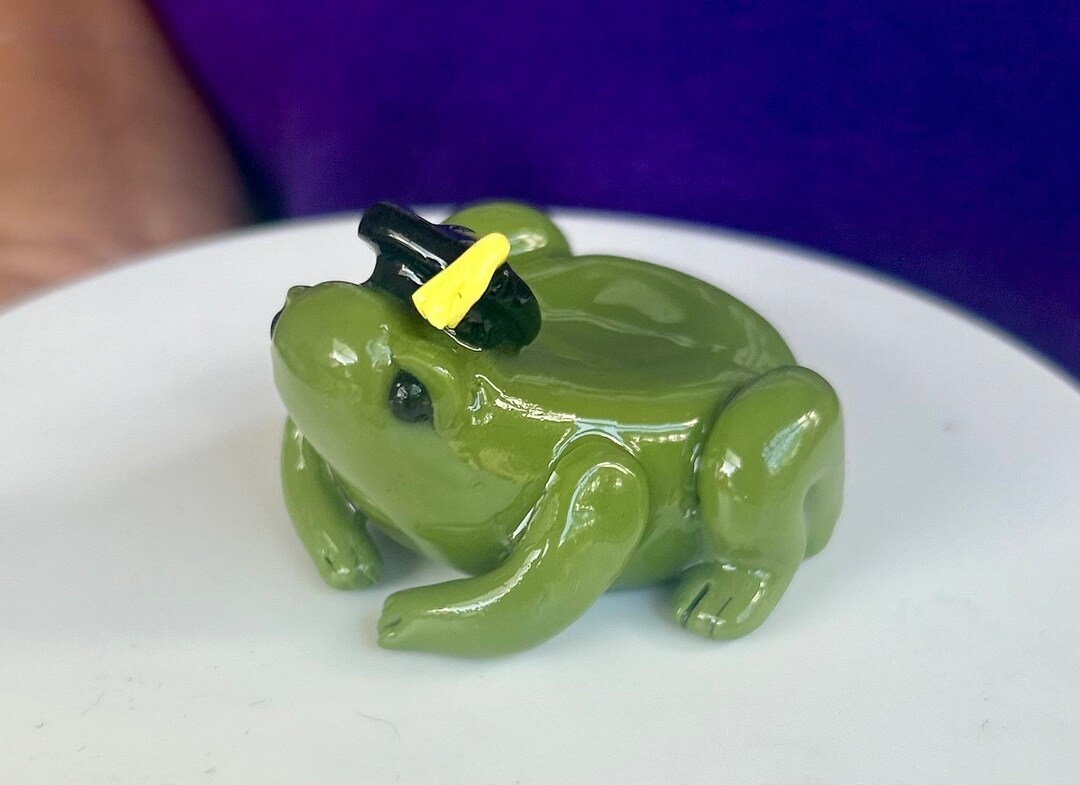 Graduation Frog Figurine - Etsy