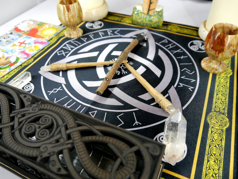Playing cards made history — depolreablesunite | Vermont Folk Troth