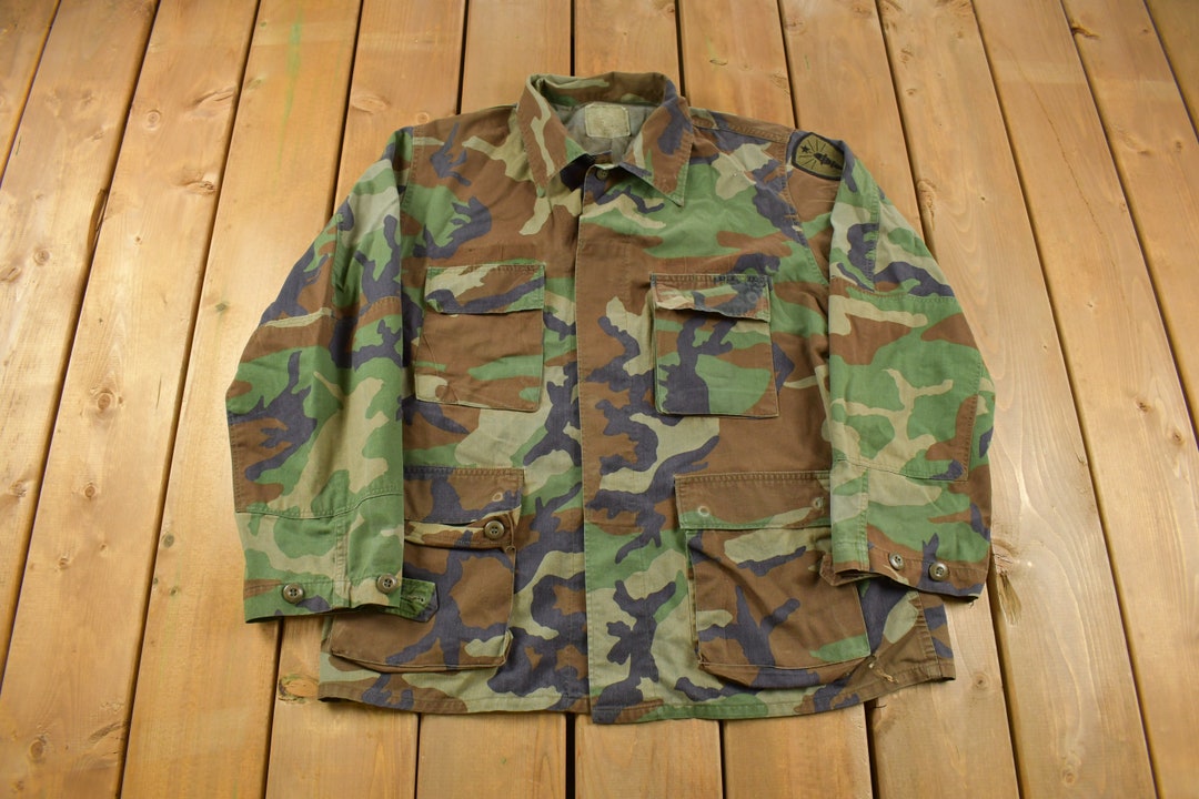 Vintage 1980s USMC Woodland Camo Military Button up Shirt / USMC / US ...