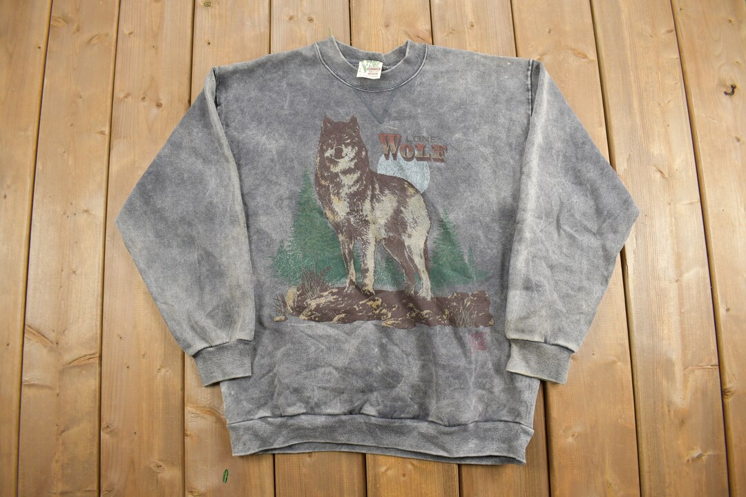 Vintage 1980s lone Wolf Wolf Theme Graphic Crewneck / Vintage ...