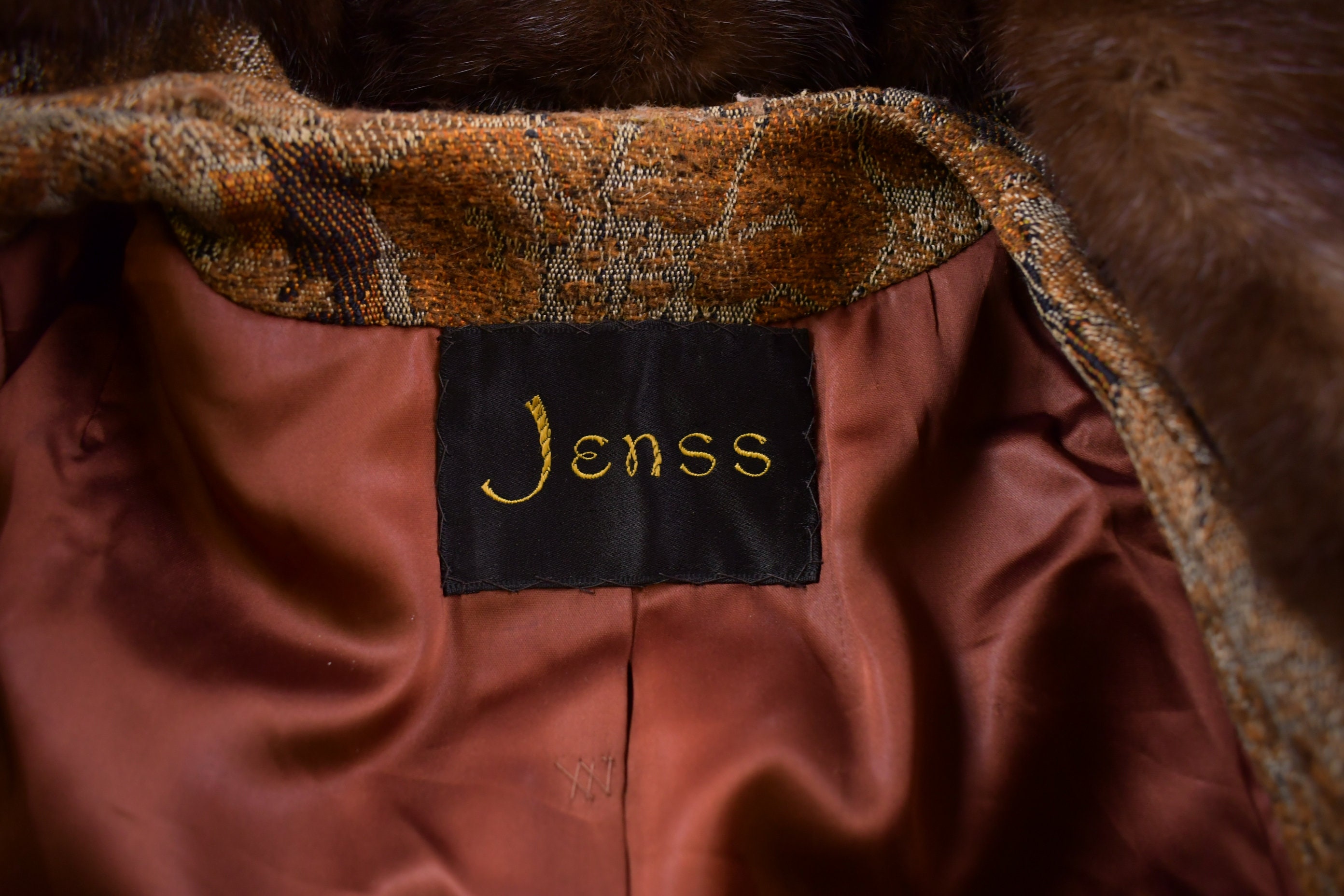 Vintage 1960s Heidi New York Jenss Flower Pattern Beaver Fur Accent ...