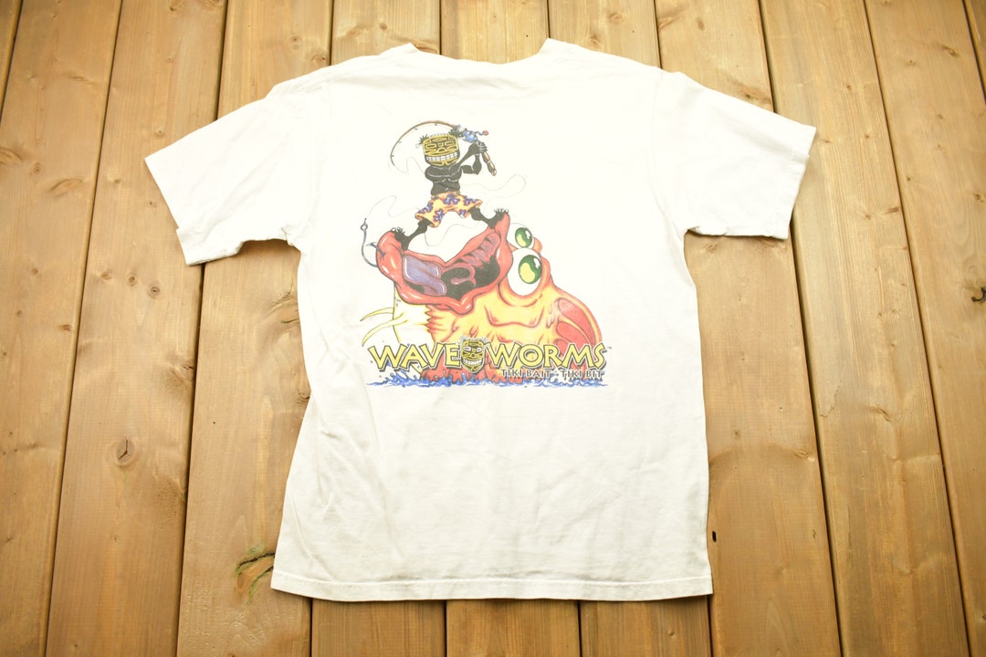 Vintage 1990s Wave Worms Tiki Bait T-shirt / Beachwear / Wave Worms ...