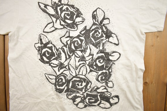 Vintage Y2K American Traditional Roses Graphic T Shir… - Gem