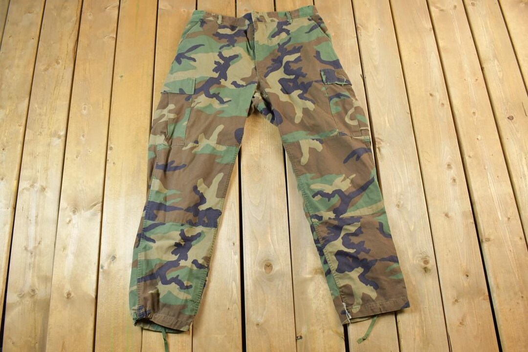 Vintage 1990s Army Camouflage Cargo Pants Size Large / Streetwear ...