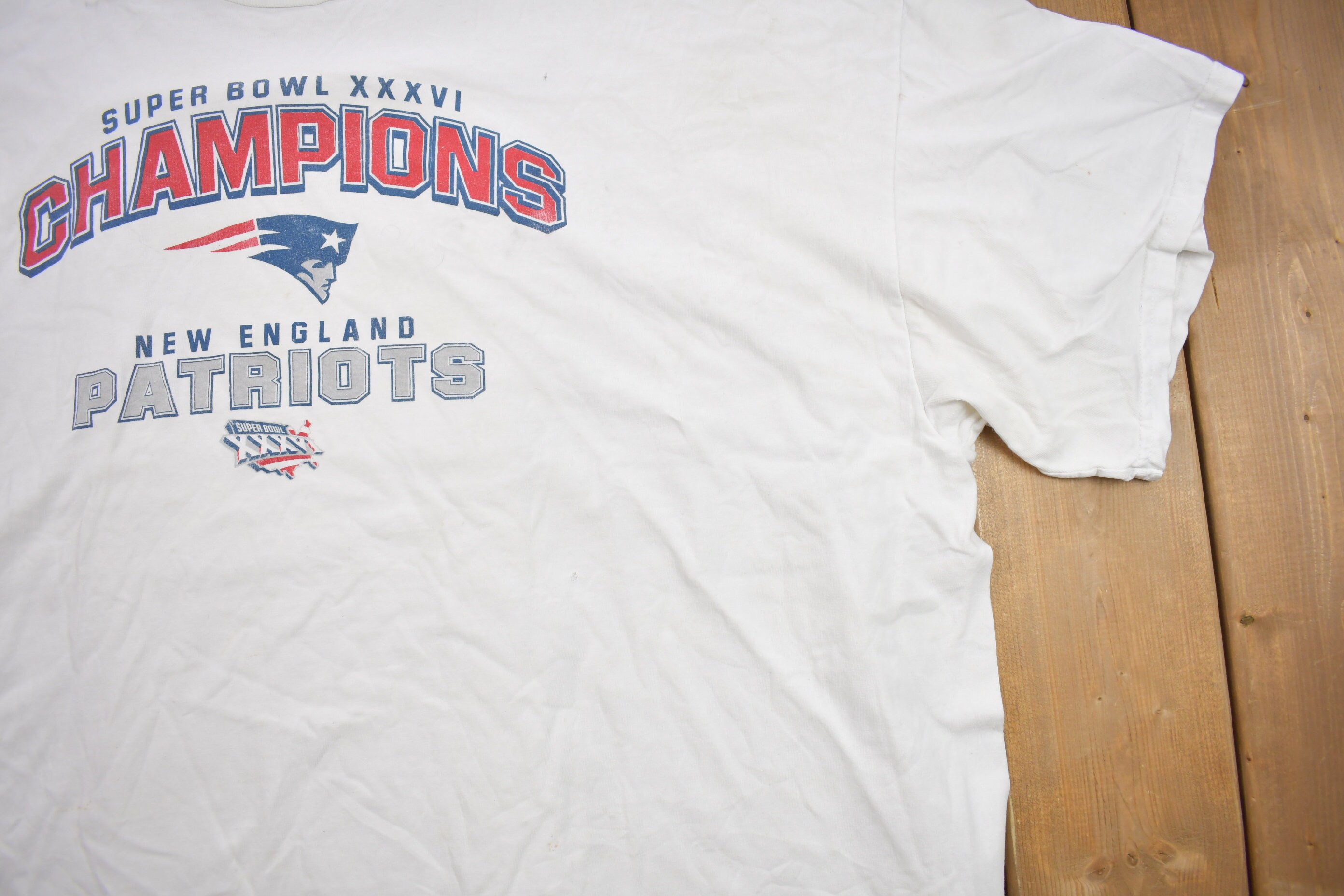 Vintage NFL New England Patriots Super Bowl 39 T-shirt