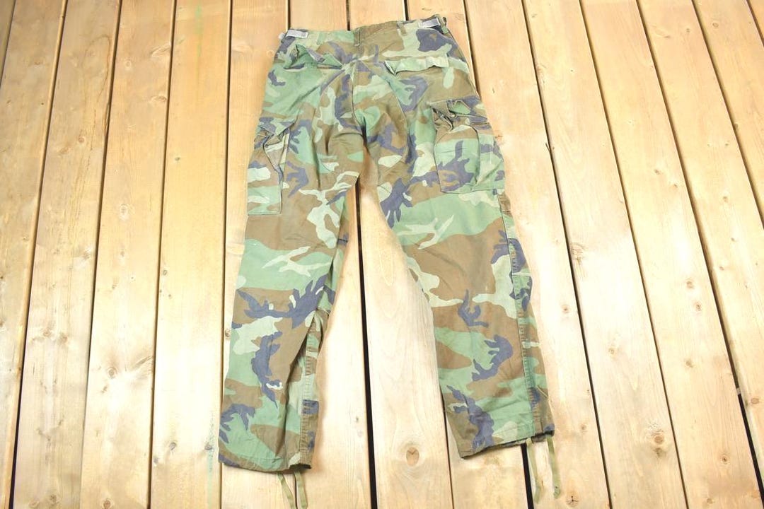 Vintage 1990s Army Camouflage Cargo Pants Size 32 X 28 Made in ...