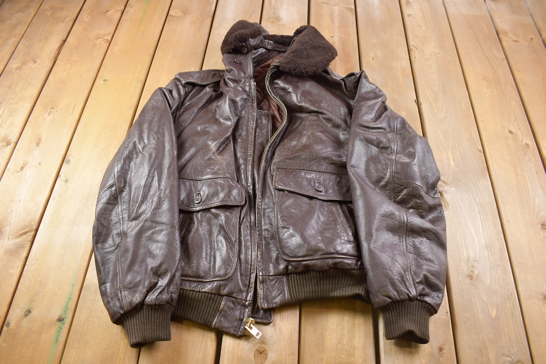 Vintage 1990s Lakeland Brown Leather Jacket / Fur Collar / Fall ...
