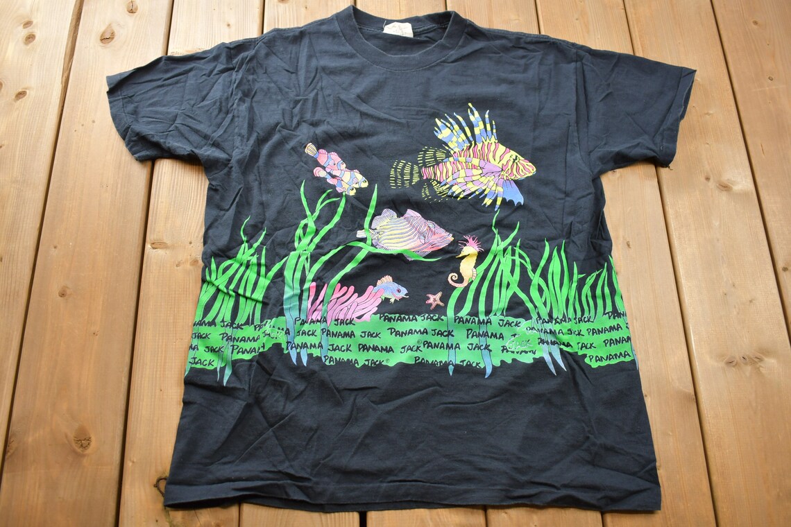 Vintage 1990s Fishes Ocean Theme Wrap Around Graphic T-shirt / Made in ...