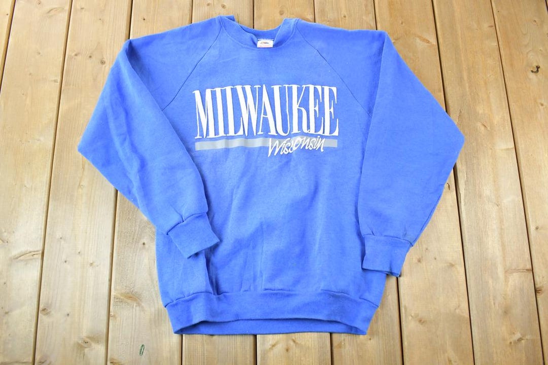 Vintage 1990s Milwaukee Wisconsin Souvenir Crewneck Sweatshirt Made in ...