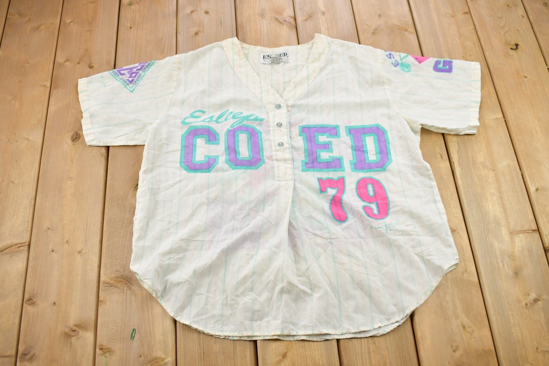 Vintage 1990s Esleep Gym Theme Graphic Baseball Pyjama T-shirt ...