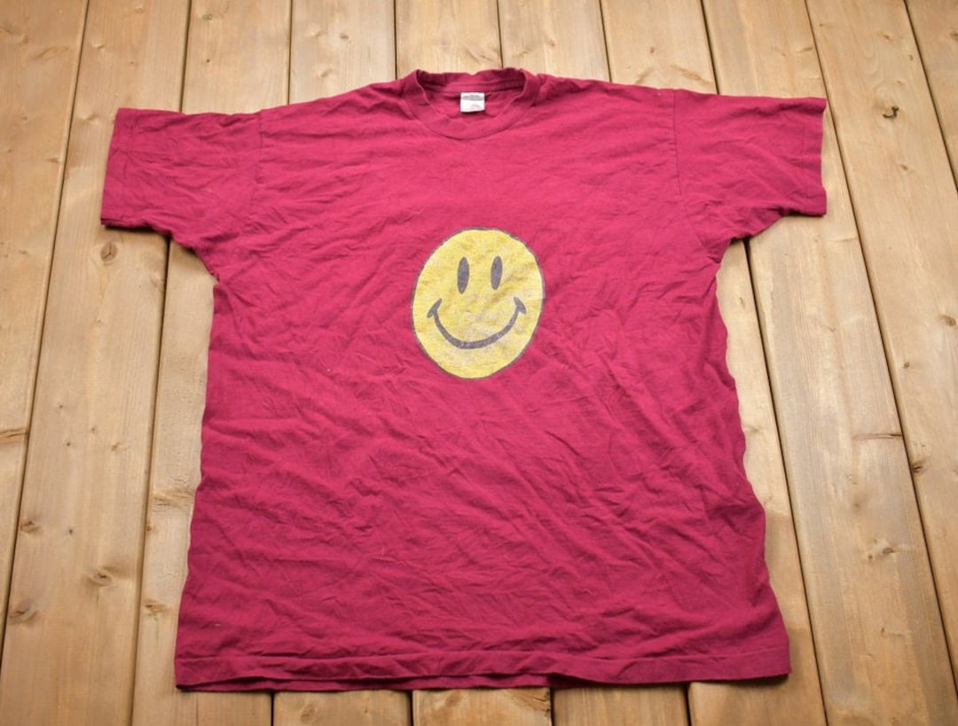 Vintage 1990s Smiley Face Graphic T Shirt / Vintage T Shirt ...