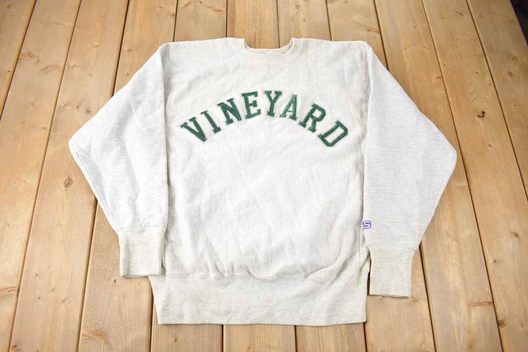 Vintage 1990s Embroidered Heavy Weight Vineyard Crewneck Sweatshirt ...