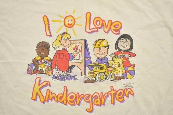 Vintage "I Love Kindergarten" Graphic T-Shirt / Teach… - Gem