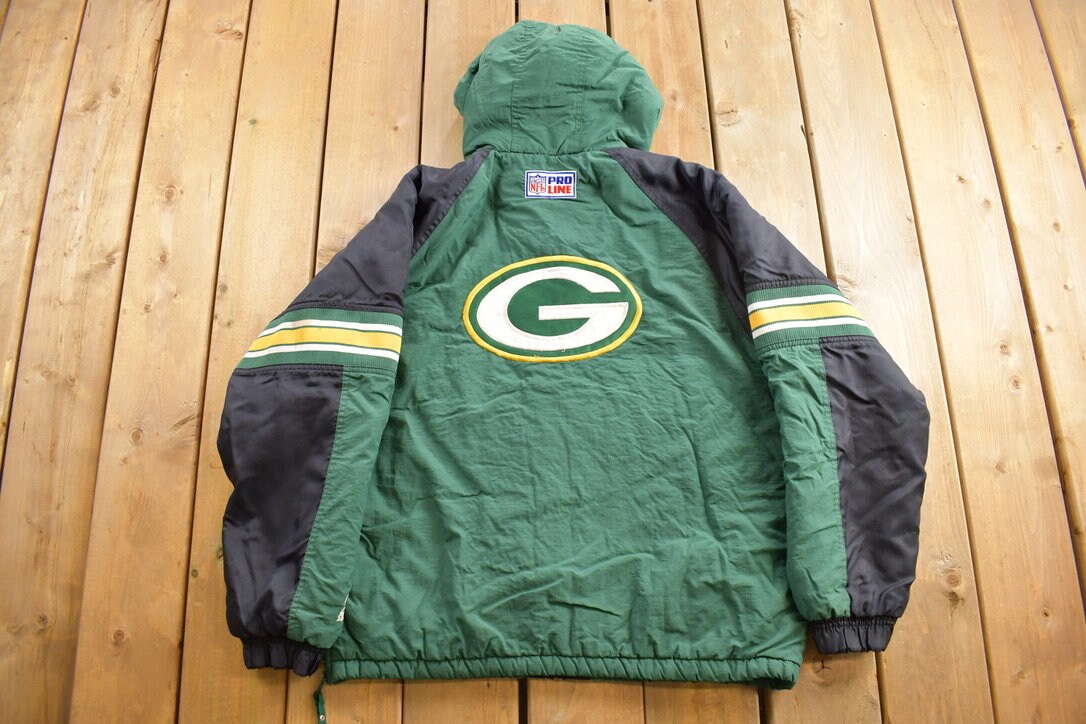 Vintage 1990s Green Bay Packers NFL Jacket / Starter Jacket Vintage 1990s Green Bay Packers NFL Jacket / Starter Jacket