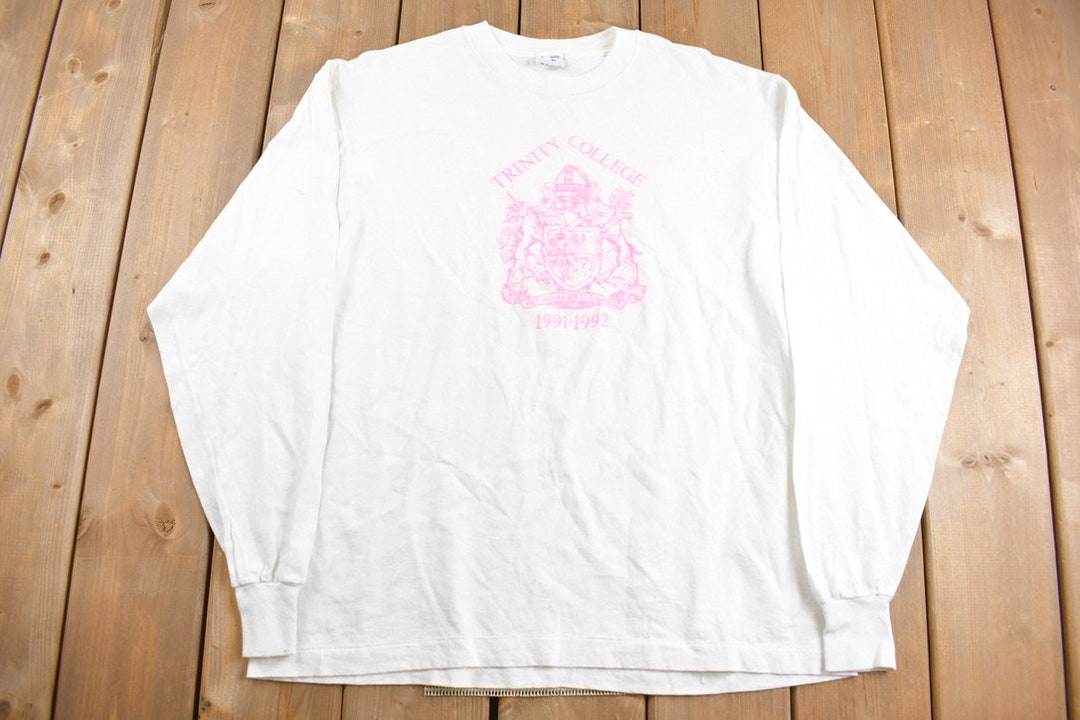 Vintage 1990s Trinity College NRAC Graphic Long Sleeve T-shirt ...