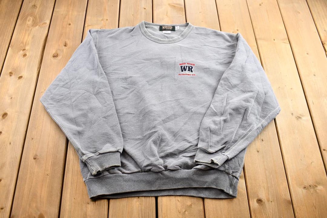 Vintage 1990s Wind River Outfitting Company Embroidered Logo Crewneck ...