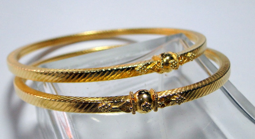 Open Bangle 22k Gold Bangle Artisan Texture Floral Gold Pattern ...