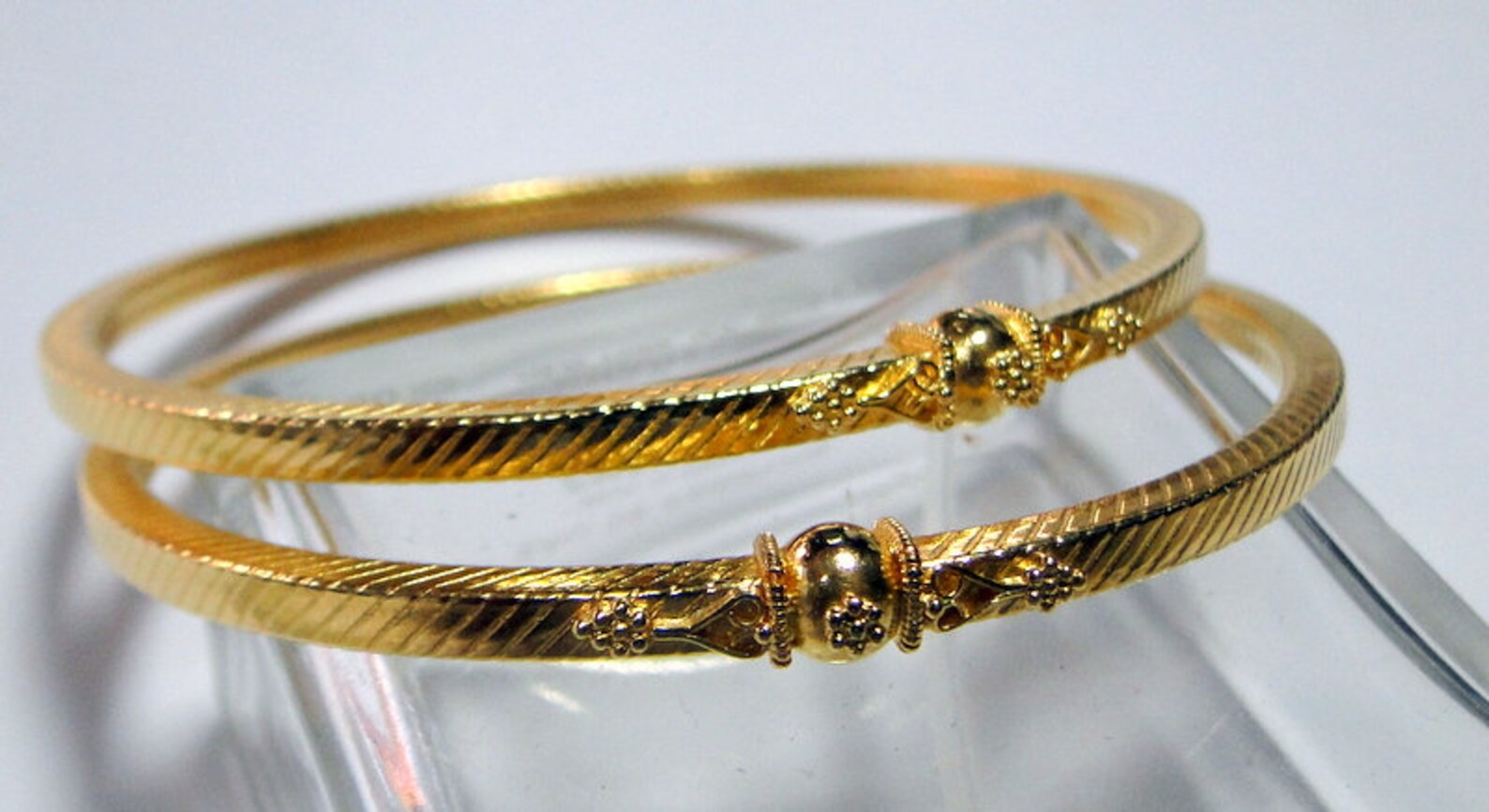 Open Bangle 22k Gold Bangle Artisan Texture Floral Gold Pattern ...