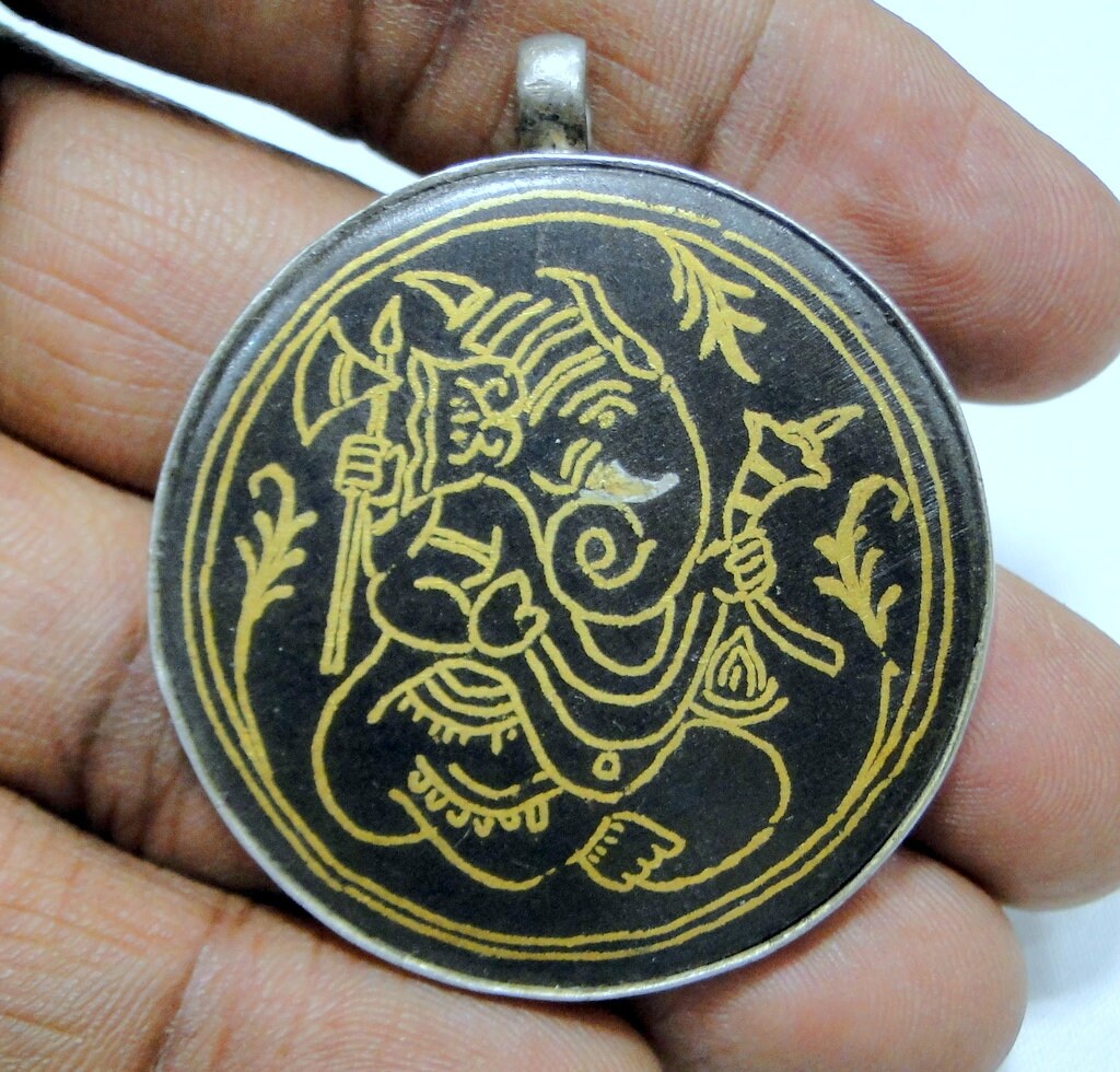 Ganesha Pendant Bidari Work Gold & Sterling Silver 11810 - Etsy