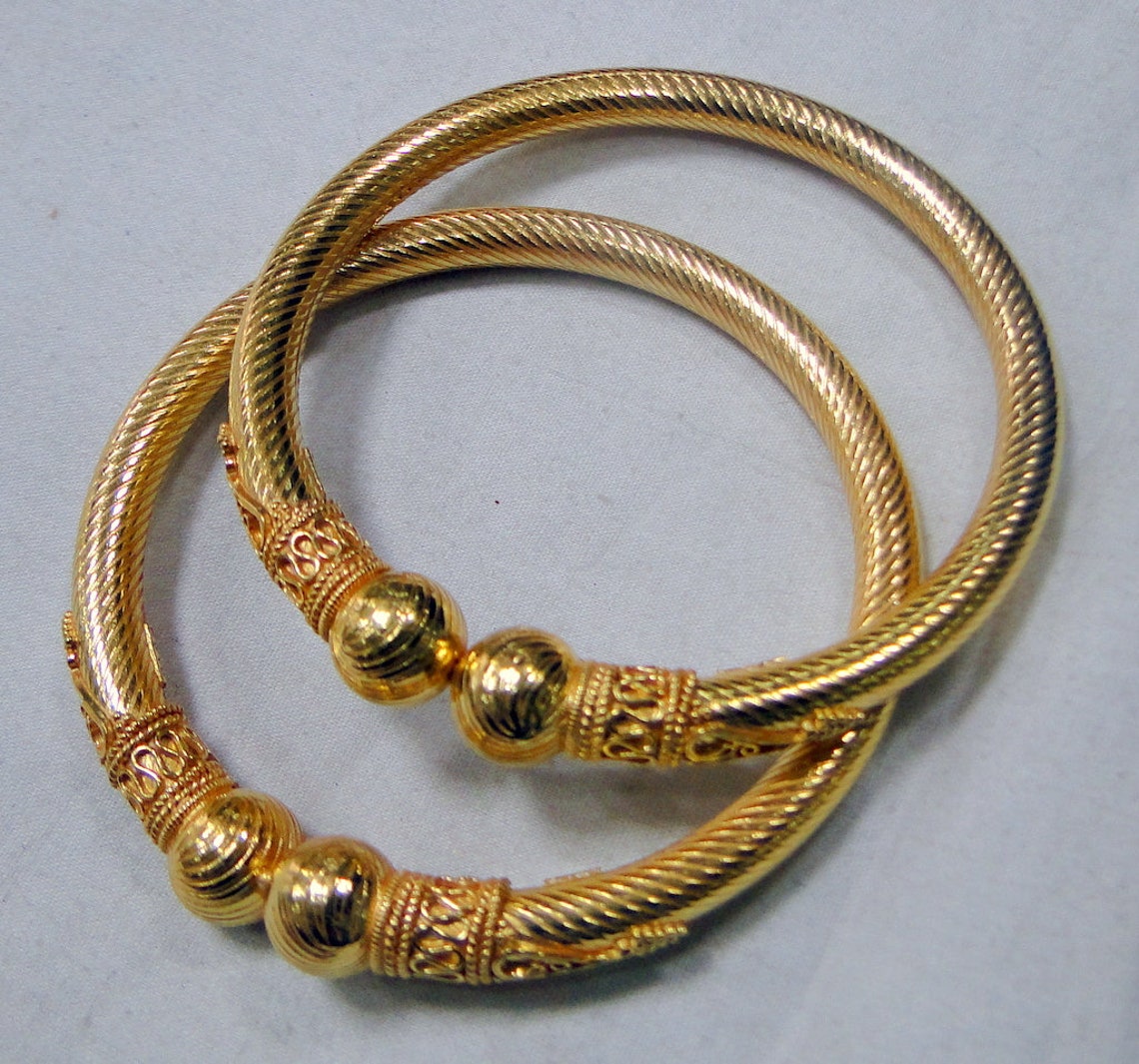22K Yellow Gold Bangles Pair ,available in All Sizes - Etsy
