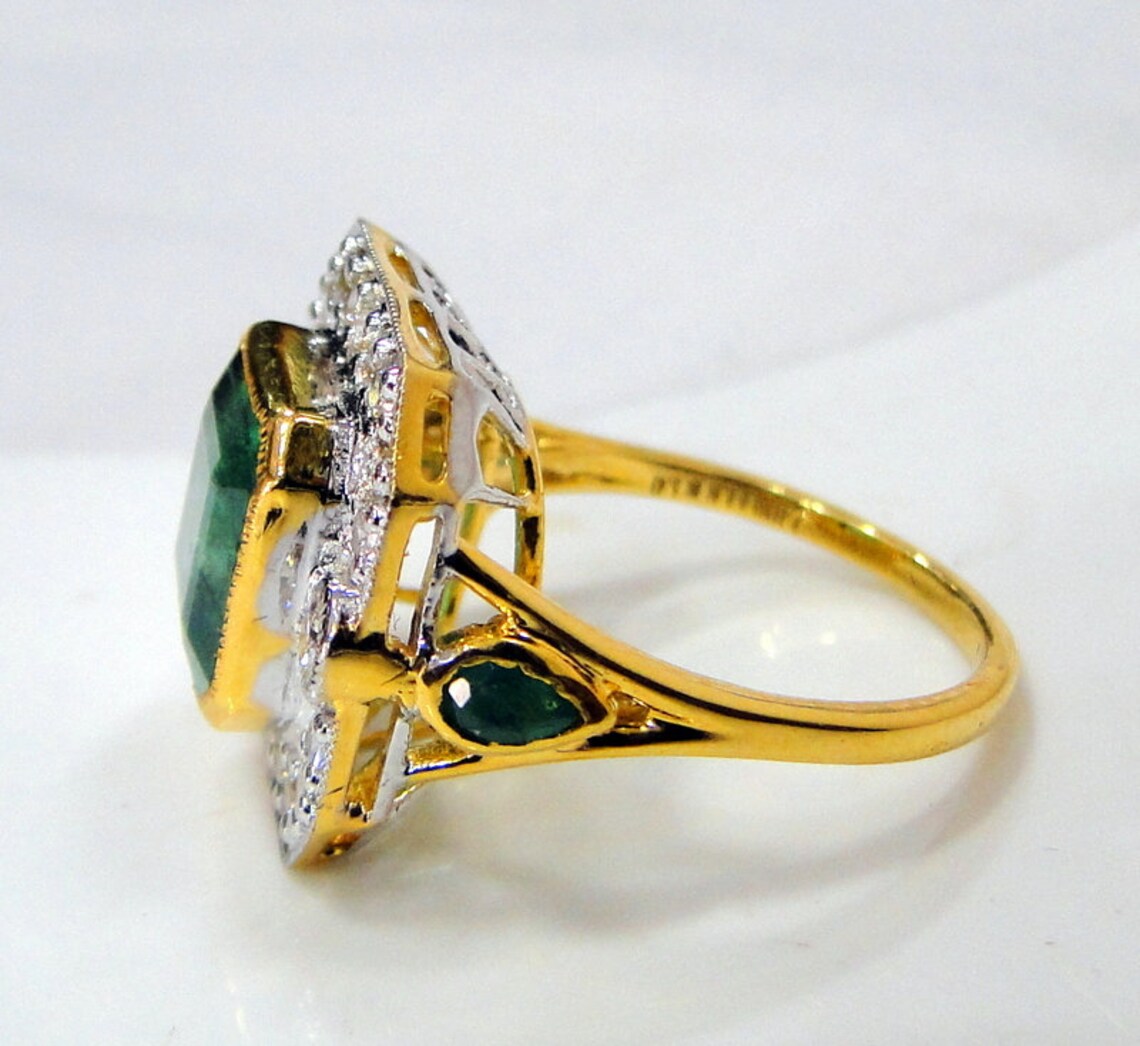 Emerald Ring Vintage Antique 18 K Solid Gold Diamond Emerald Ring ...