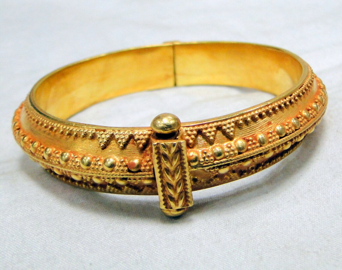 Gold Bangle Bracelet 22 K Gold Vintage Style Handmade Jewelry - Etsy