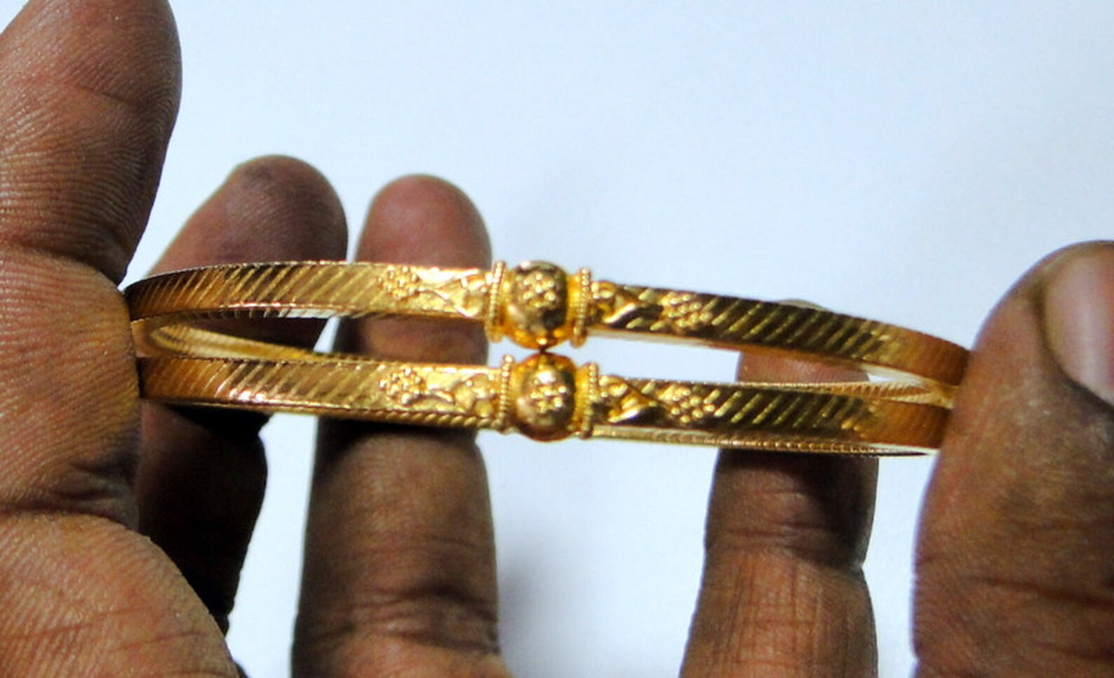 Open Bangle 22k Gold Bangle Artisan Texture Floral Gold Pattern ...