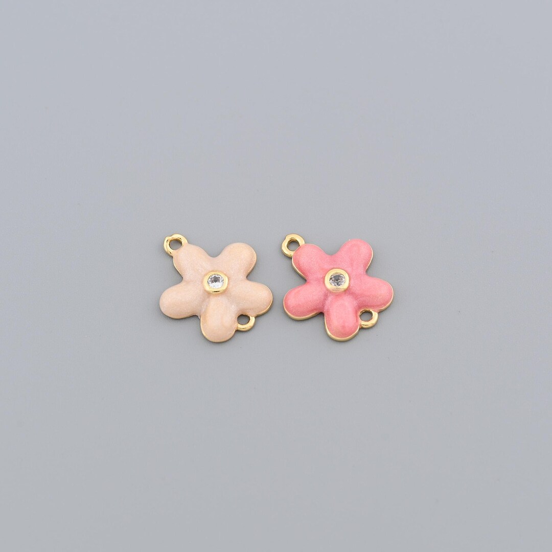 Kawaii Style Link Charm in Pink and Cream Flower Shape With Center ...