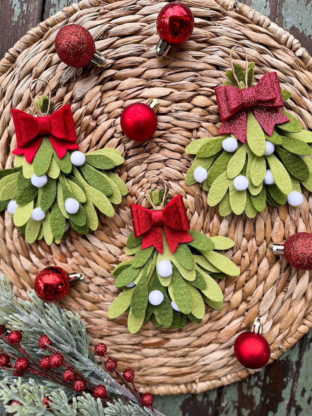 Felt Mistletoe • Handmade Mistletoe • Mistletoe With Bow • Hanging ...