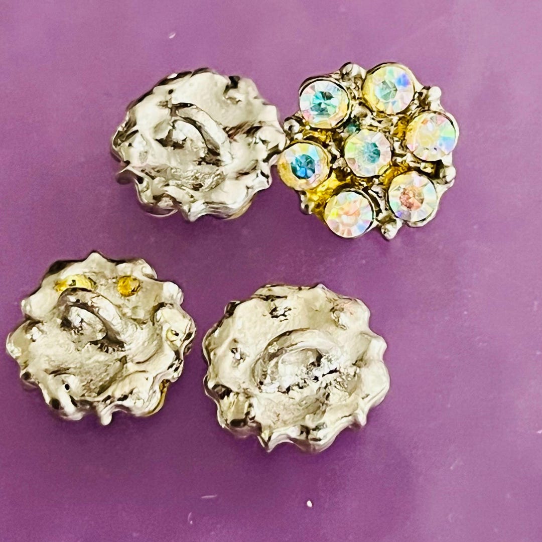 Buttons Flower Bling Set of Four Colorful Sparkling Fancy Buttons With ...