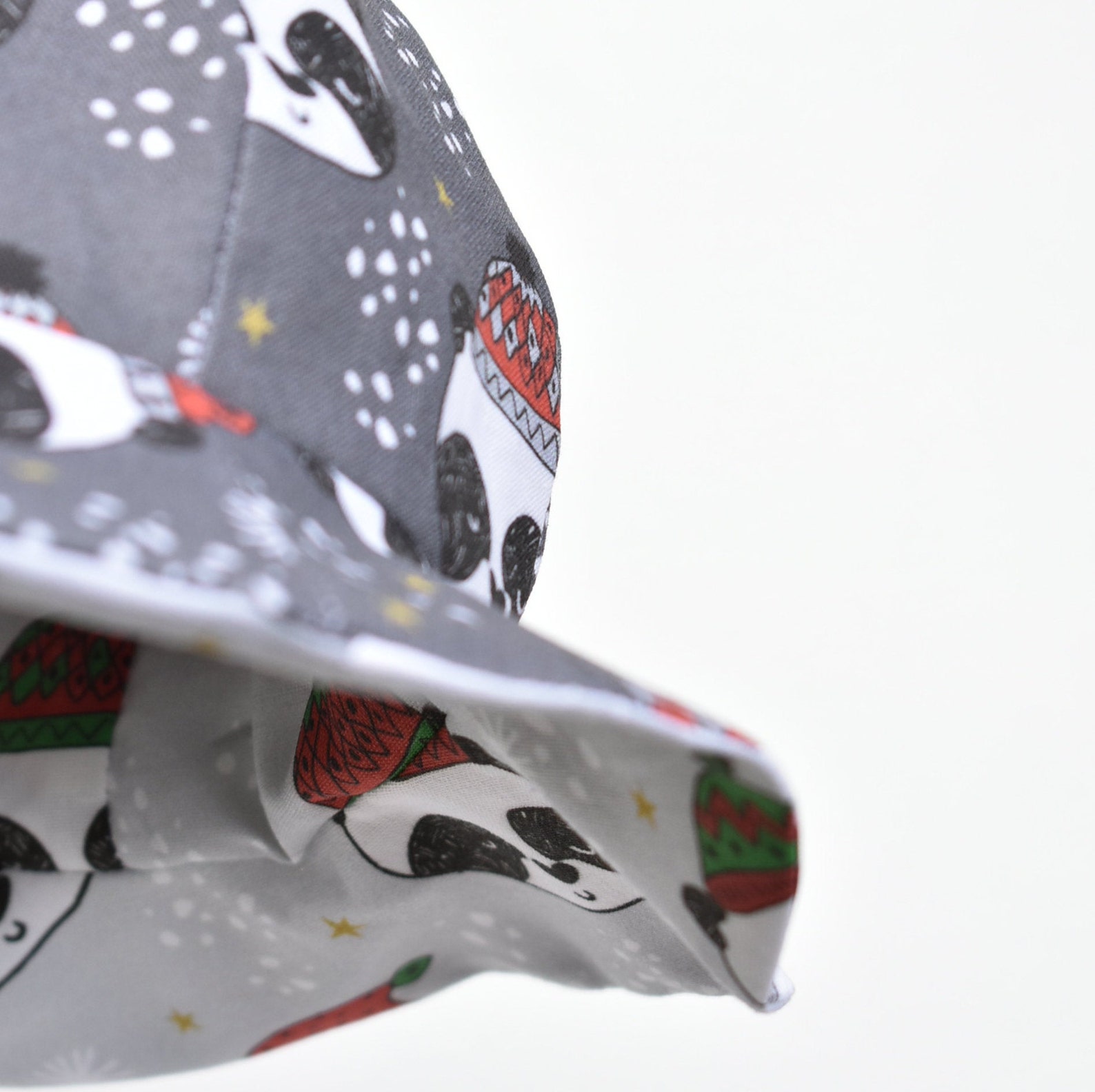 Christmas at the Beach Festive Pandas Reversible Bucket Hat - Etsy UK