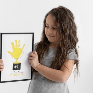 Handprint Trophy for Dad | #1 Daddy Handprint Art Craft | DIY Father's ...