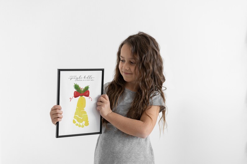 Jingle Bell Christmas Footprint Craft, DIY Holiday Art, Printable ...