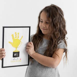 Handprint Trophy for Papa | #1 Grandpa Handprint Art Craft | DIY Father ...